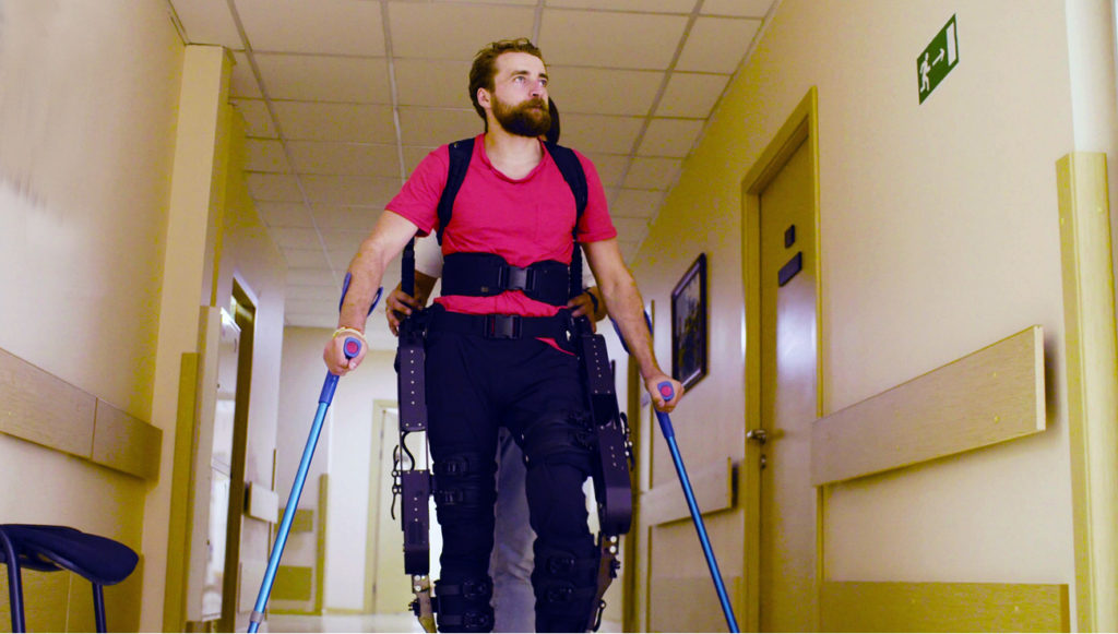 Exoesqueletos prótesis robóticas para la rehabilitación - VínculoTIC